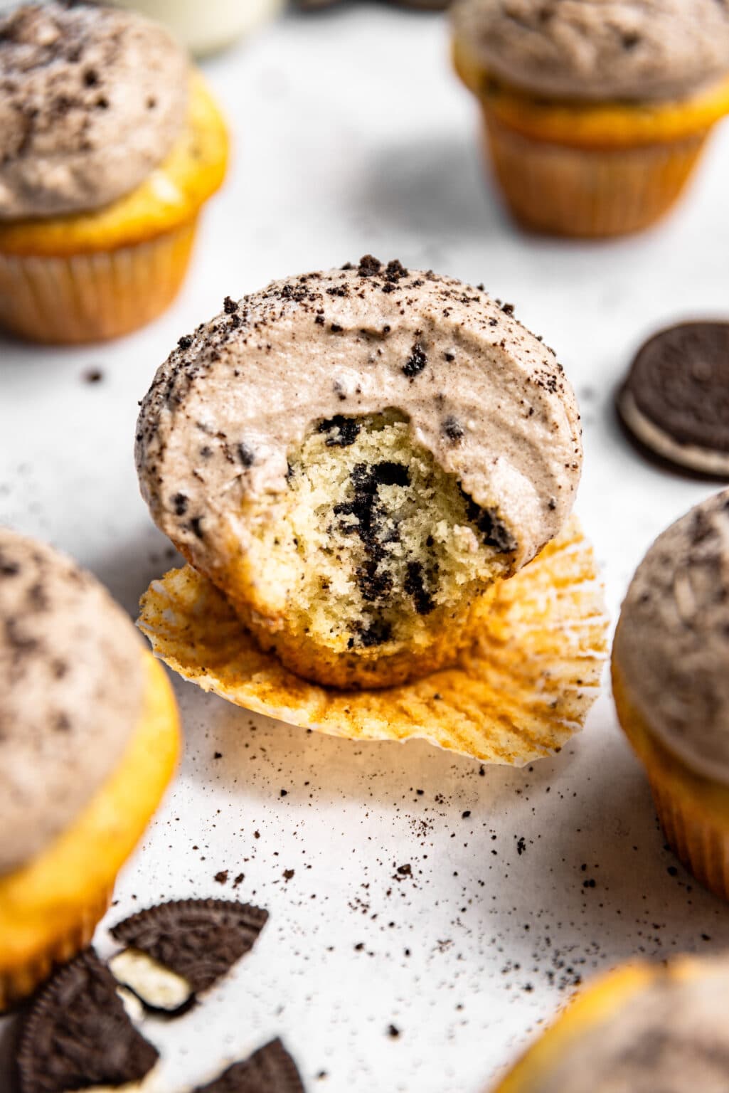 5-Minute Oreo Whipped Cream Frosting – MikeBakesNYC